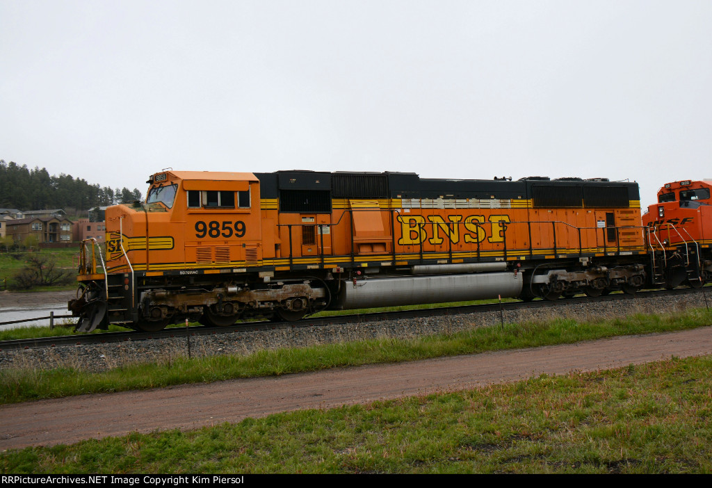 BNSF 9859 Pusher